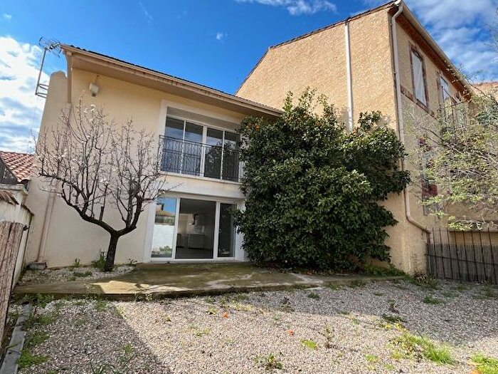 Maison à louer - Puissalicon - 5 pièces - 3 chambres