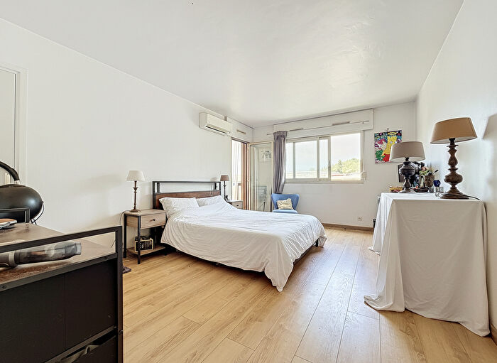 Appartement 1 pièce à Mougins, Centre-ville, Village, Tournamy, Le Val de Mougins, à vendre
