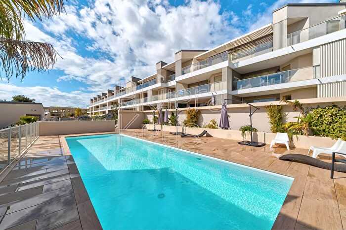 Appartement à vendre - Nice, Saint-Antoine - 3 pièces - 2 chambres