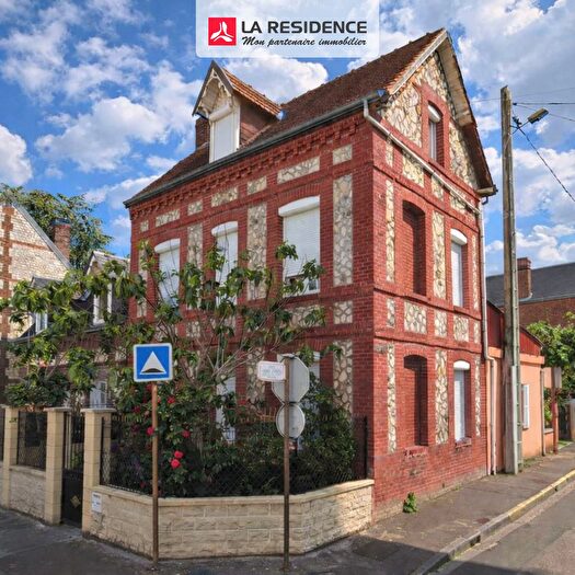 Maison à vendre - Saint-Étienne-du-Rouvray - 6 pièces - 4 chambres