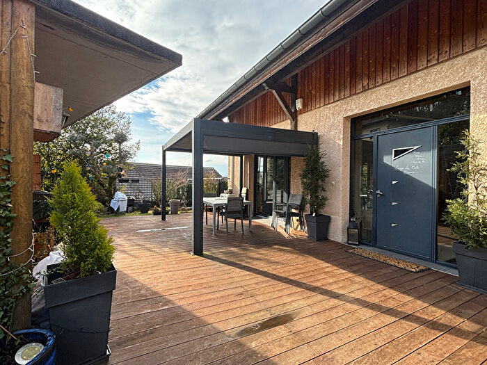 Appartement à vendre - Voglans - 5 pièces - 3 chambres