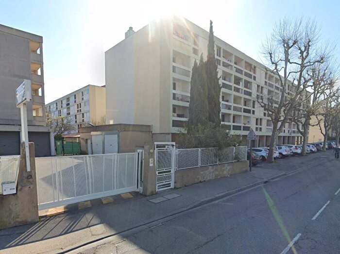 Dr Ayme, Cavaillon : Appartement 3 pièces à louer