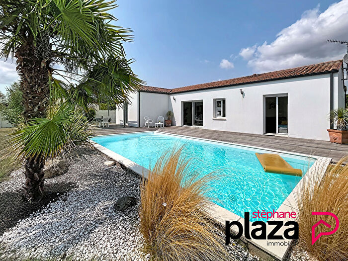 Maison 4 pièces à vendre à L'Éguille