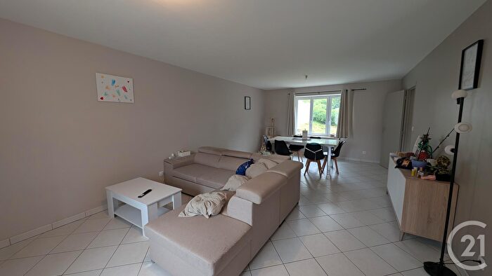 Lutz-en-Dunois : Maison 4 pièces à louer