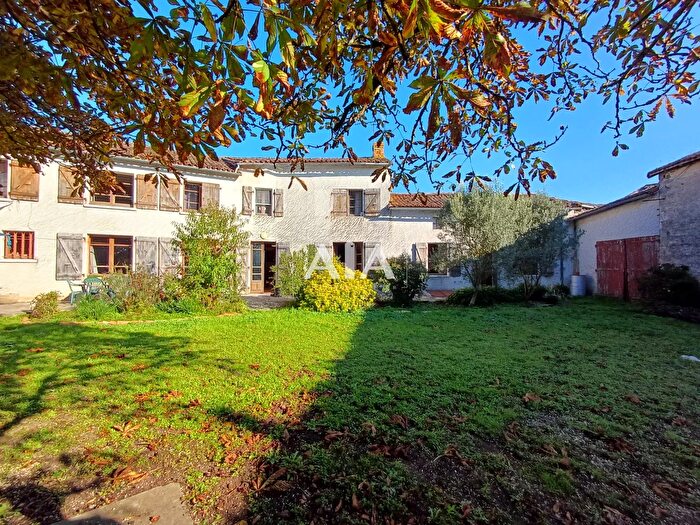 Maison à vendre - Les Adjots - 7 pièces - 6 chambres