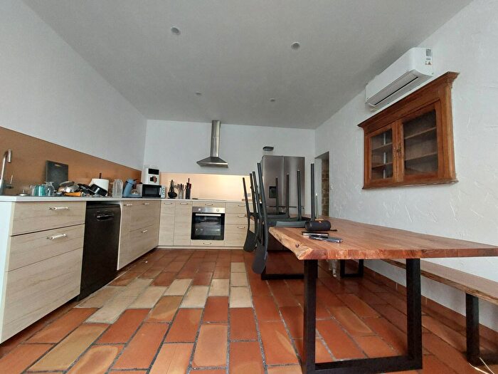 Maison 4 pièces à Caderousse, à louer