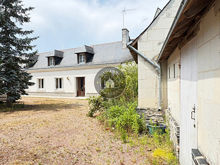 Maison à vendre - Beaufort-en-Vallée - 7 pièces - 4 chambres