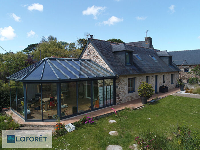 Maison à vendre - Kernouës - 8 pièces - 3 chambres