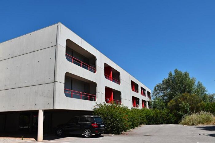 Narbonne, Razimbaud, Porte Neuve : Appartement 1 pièce à louer