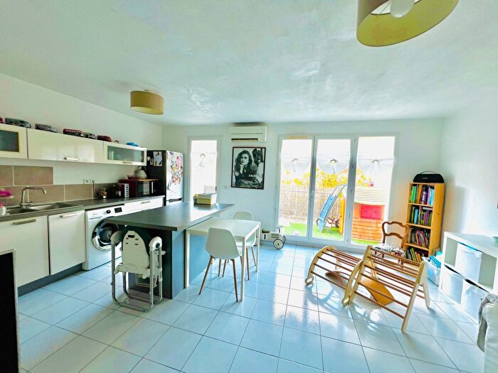 Appartement à vendre - Marseille e , Les Aygalades - 3 pièces - 2 chambres