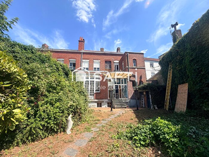 Maison 9 pièces à vendre à Hénin-Beaumont, Est