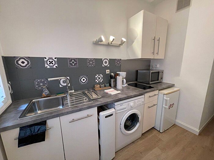 Centre Ville, Aix-en-Provence - Appartement 1 pièce à louer