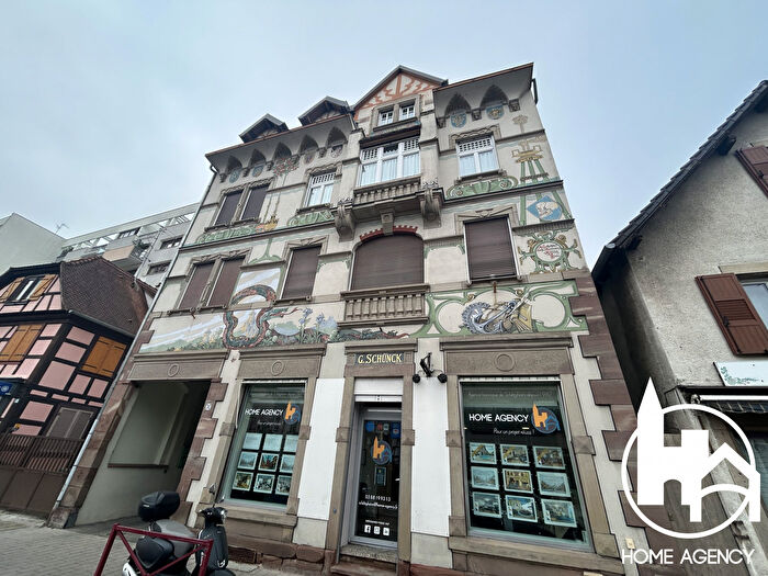 Appartement à louer - Schiltigheim, Vieux Schilick, Centre-ville, Nouvelle Cité - 5 pièces - 3 chambres