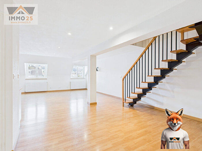 Appartement à vendre - Pontarlier - 3 pièces - 2 chambres