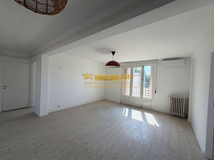 Appartement 4 pièces à Marseille 9ème arrondissement, à louer