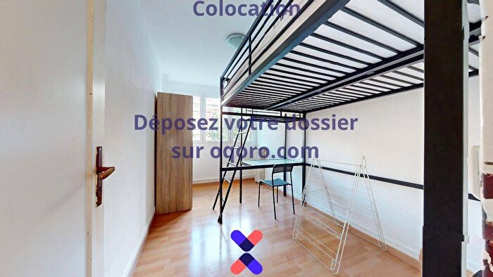 Appartement à louer - Ramenas-Léo Lagrange, Montreuil - 5 pièces - 4 chambres