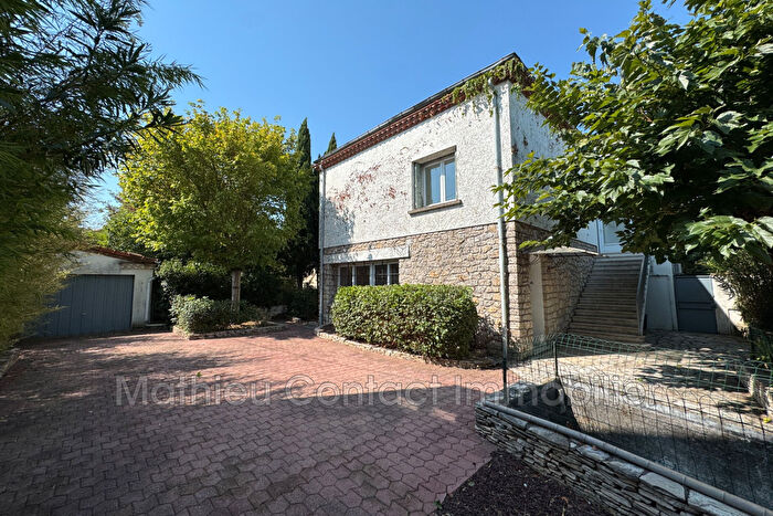 Maison à vendre - Nîmes, Les Oliviers - 10 pièces - 8 chambres