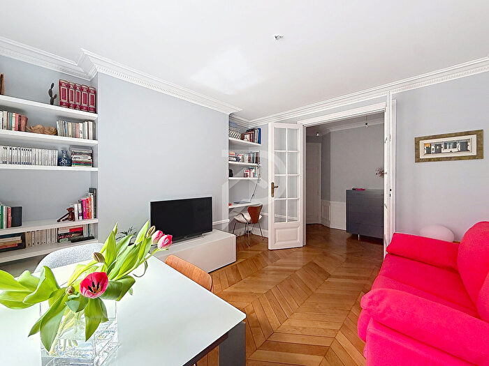 Issy-les-Moulineaux, Centre-ville, Corentin Celton, Les Varennes : Appartement 2 pièces à vendre