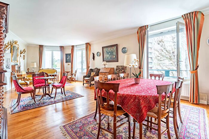 Appartement à vendre - Paris e , Passy, Maison de la Radio, Muette-Sud - 4 pièces - 3 chambres