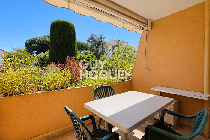 Appartement à vendre - Cavalaire-sur-Mer, Centre-ville - 2 pièces - 1 chambre