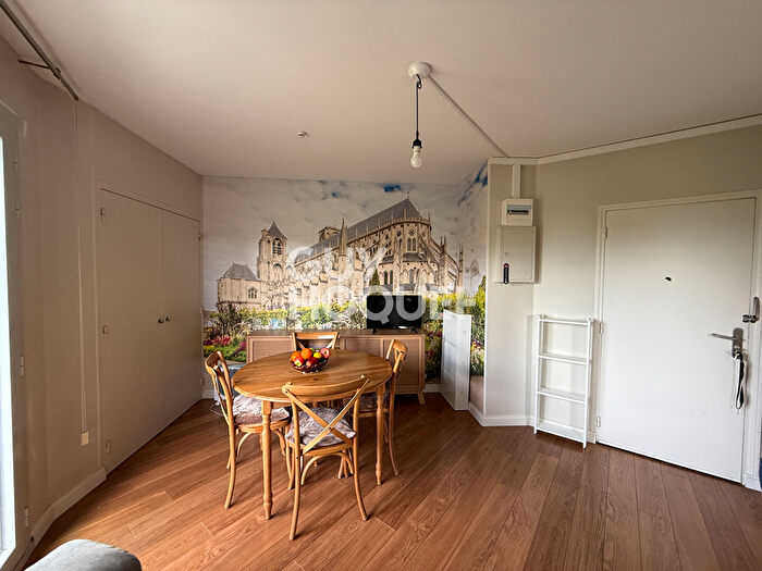 Maison 2 pièces à louer à Bourges, Centre-ville, Charlet, Lahitolle, Pignoux, Sembat