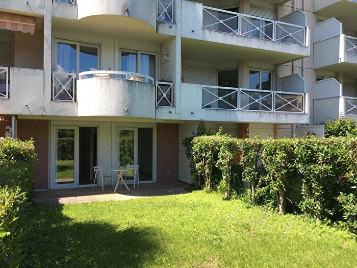Appartement à louer - Saint-Martin-dHères - 2 pièces - 1 chambre