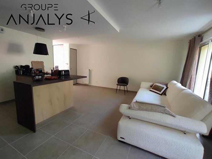 Appartement 4 pièces à louer à Saint-Priest, Menival