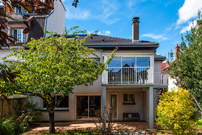 Dijon, Les Gènois : Maison 6 pièces à vendre
