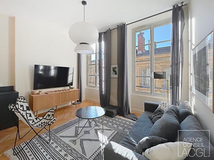 Appartement à louer - Bordeaux, Saint-Christoly - 3 pièces - 3 chambres