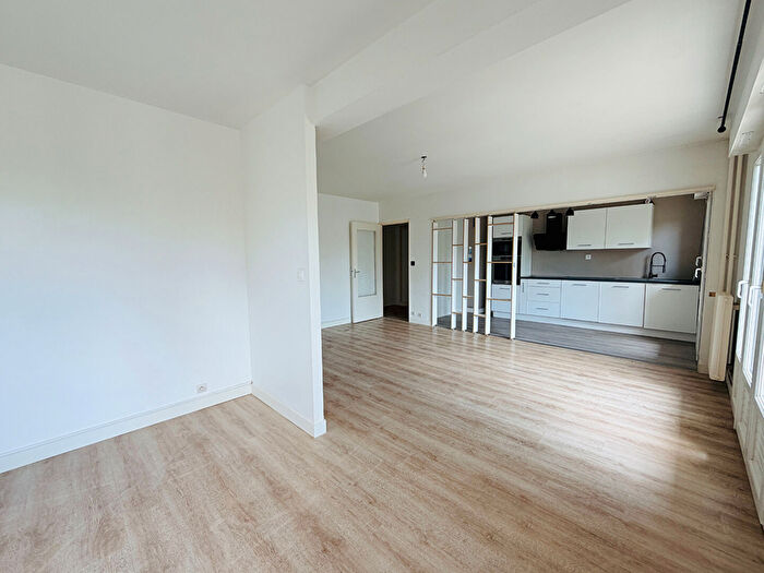 Reims, Barbâtre : Appartement 4 pièces à vendre