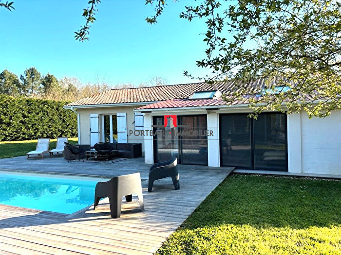 Maison à vendre - Saint-André-de-Cubzac - 6 pièces - 3 chambres