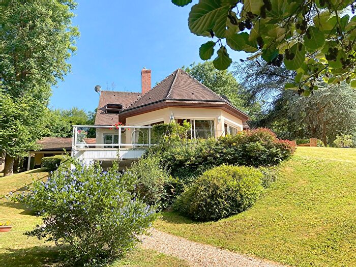 Maison à vendre - Anet - 9 pièces - 5 chambres