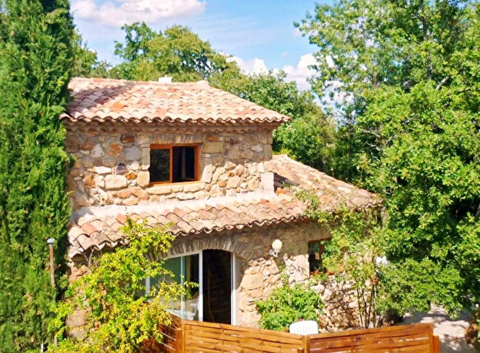 Maison à vendre - Pougnadoresse - 6 pièces - 4 chambres