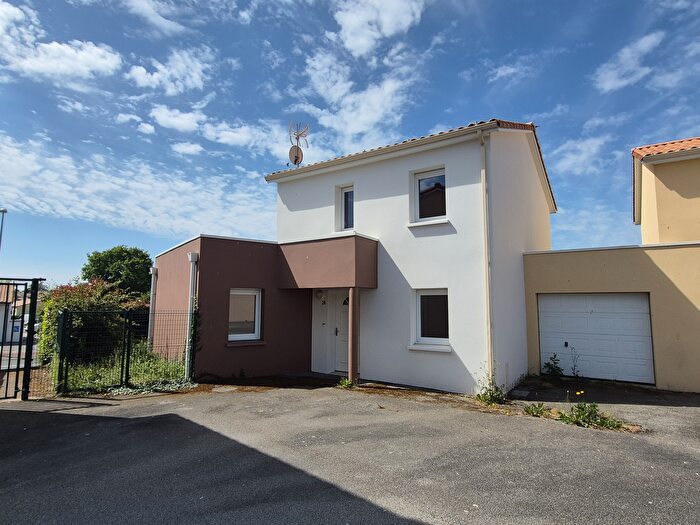 Belleville-sur-Vie : Maison 5 pièces à louer