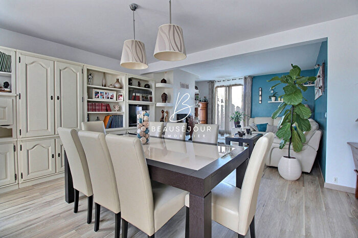 Maison à vendre - Morigny-Champigny - 5 pièces - 3 chambres