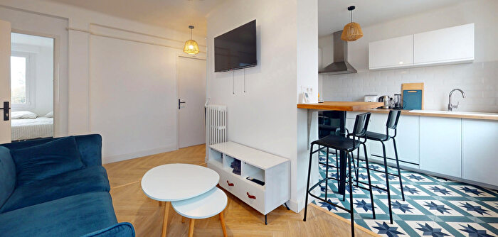 Quartiers Nord-Est, Jeanne d'Arc : Appartement 1 pièce à louer