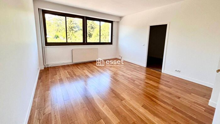 Appartement à louer - Coteaux, Saint-Cloud - 2 pièces - 1 chambre