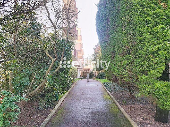 Appartement à vendre - Chartres, Hôtel Dieu, Grand Faubourg - 5 pièces - 2 chambres