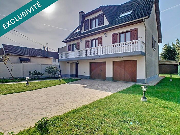 Maison à vendre - Pontault-Combault, Mairie, Rouxel - 8 pièces - 7 chambres