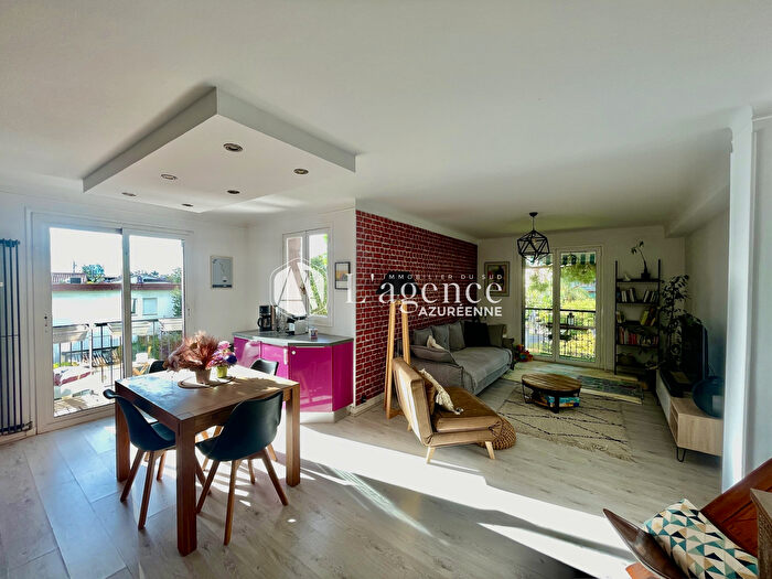 Appartement à vendre - Cagnes-sur-Mer, Le Cros de Cagnes, Les Vespins - 3 pièces - 2 chambres