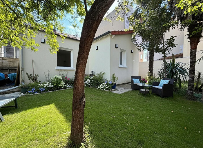 Maison 2 pièces à Nanterre, Plateau, à vendre