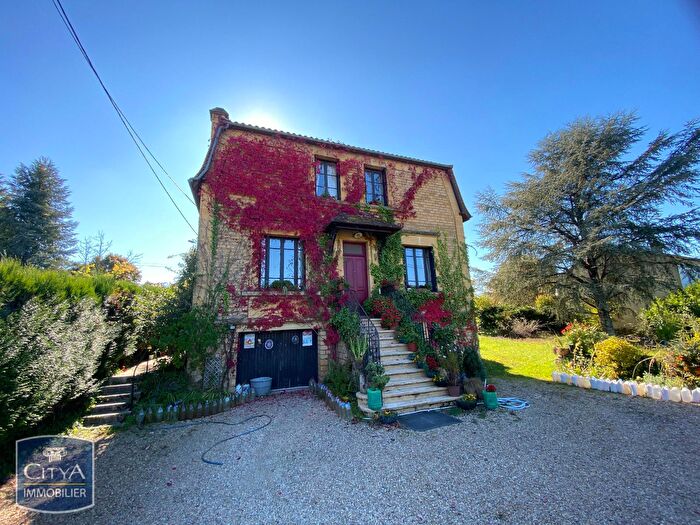 Maison à vendre - Sarlat-la-Canéda - 6 pièces - 5 chambres