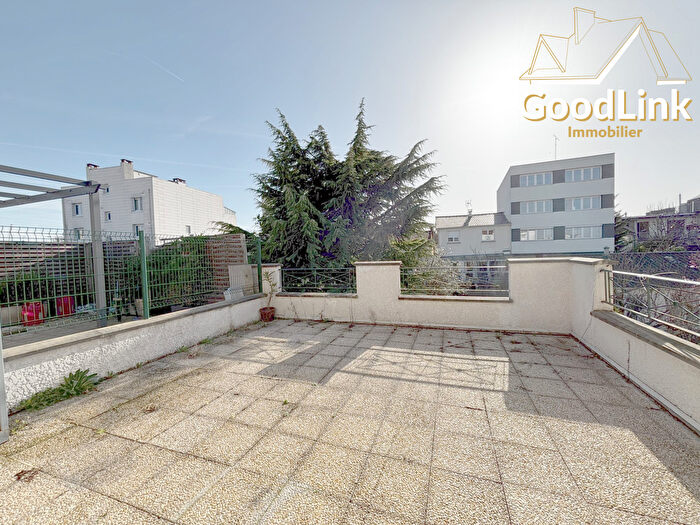 Aubervilliers, Robespierre, Cochennec, Péri : Appartement 4 pièces à vendre
