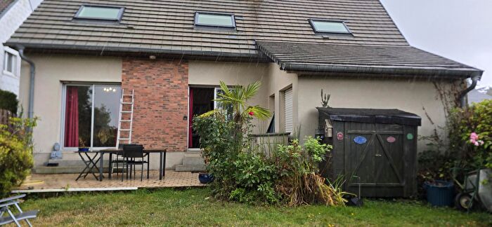 Maison à vendre - Abbeville - 8 pièces - 4 chambres