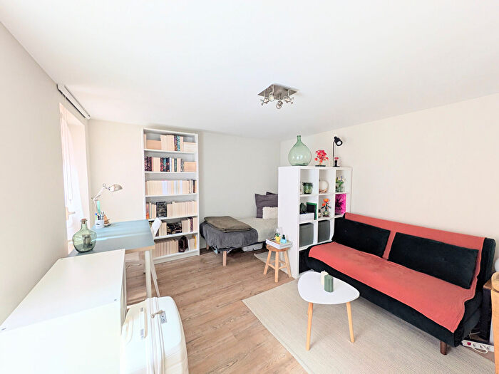 Appartement à louer - Toulouse, Saint-Sernin - 1 pièce