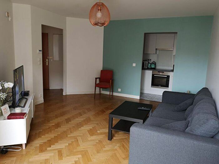Centre-Voltaire, Asnières-sur-Seine : Appartement 2 pièces à louer