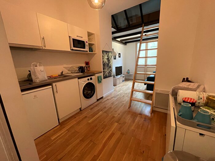 Cannes, Prado, République : Appartement 1 pièce à louer
