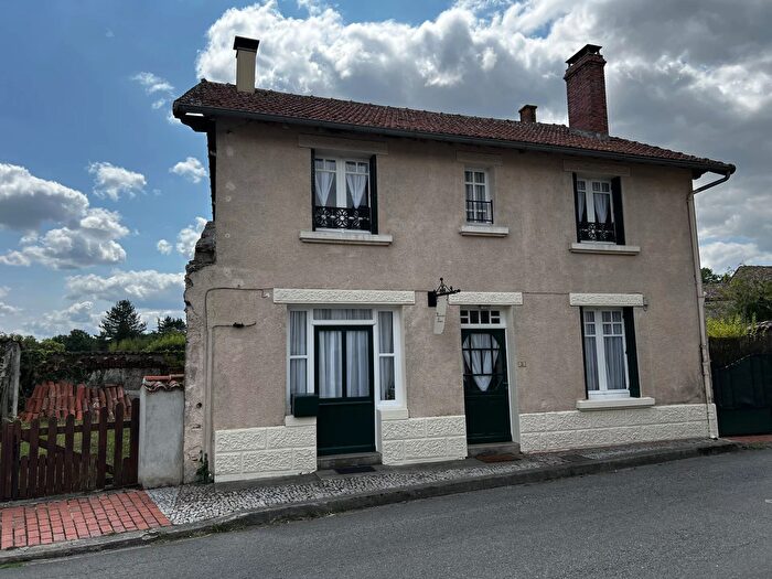 Maison à vendre - Abzac - 8 pièces - 3 chambres