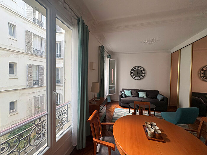 Paris 9ème, Clichy, Trinité : Appartement 1 pièce à louer