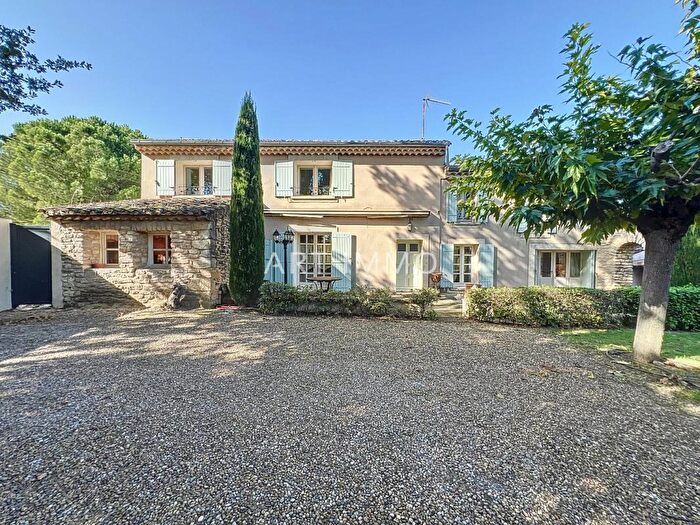 Maison à vendre - Robion - 6 pièces - 4 chambres